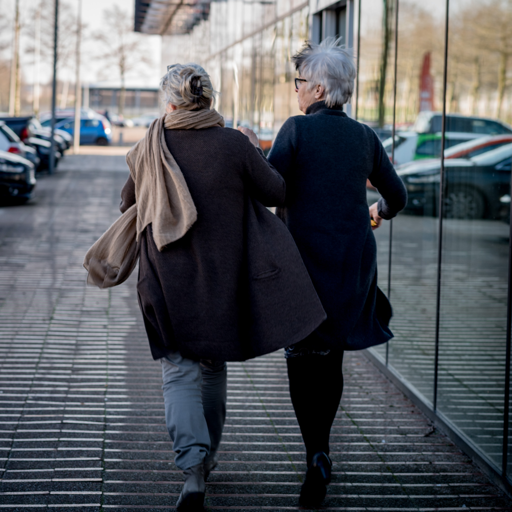 AanslAfscheid nemen | Haaksma & de Haan Uitvaart